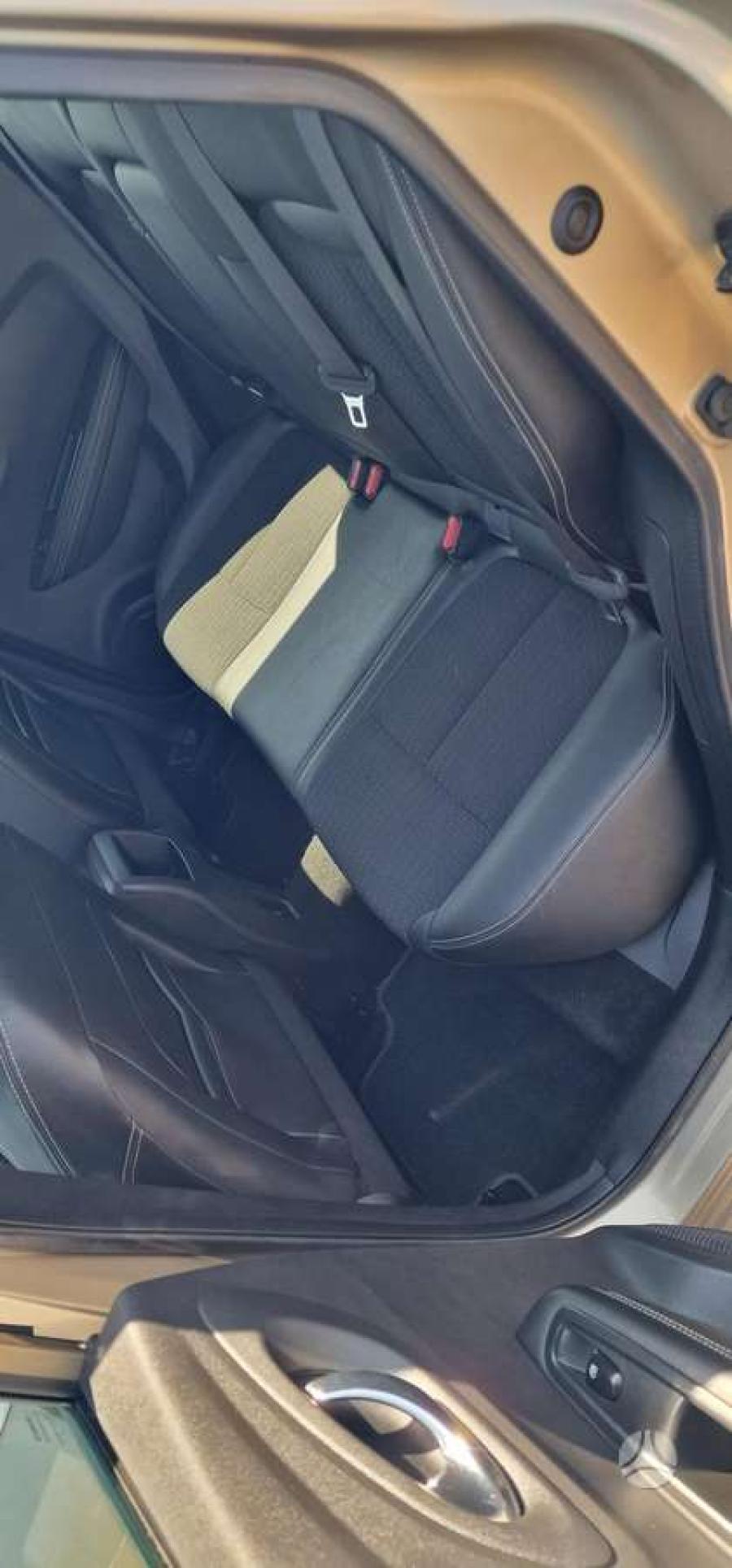 Brown Renault Kadjar 2016 in Kaunas, with an engine capacity of 1.46 L and mileage of 135 thousand km for 8450 €, photo 13 on AUTOMOTO.COM.LV