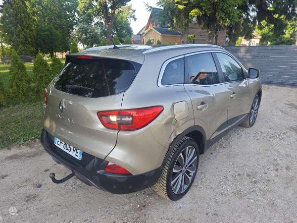Brown Renault Kadjar 2017 in Telschi, with an engine capacity of 1.20 L and mileage of 82 thousand km for 5700 €, photo 5 on AUTOMOTO.COM.LV