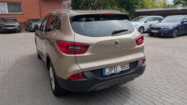 Brown Renault Kadjar 2017 in Vilnius, with an engine capacity of 1.46 L and mileage of 243 thousand km for 7400 €, photo 3 on AUTOMOTO.COM.LV