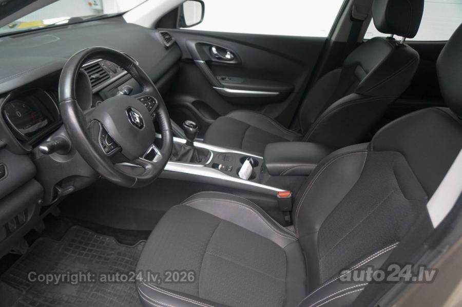 Brūns Renault Kadjar 2015 Tallina, ar dzinēja tilpumu 1.50 L un nobraukumu 232 tūkst. km par 7990 €, foto 8 vietnē AUTOMOTO.COM.LV