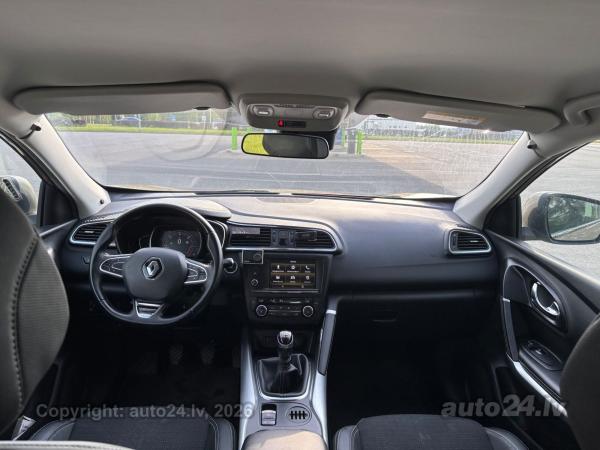 Brown Renault Kadjar 2015 in Tallinn, with an engine capacity of 1.50 L and mileage of 198 thousand km for 7200 €, photo 7 on AUTOMOTO.COM.LV