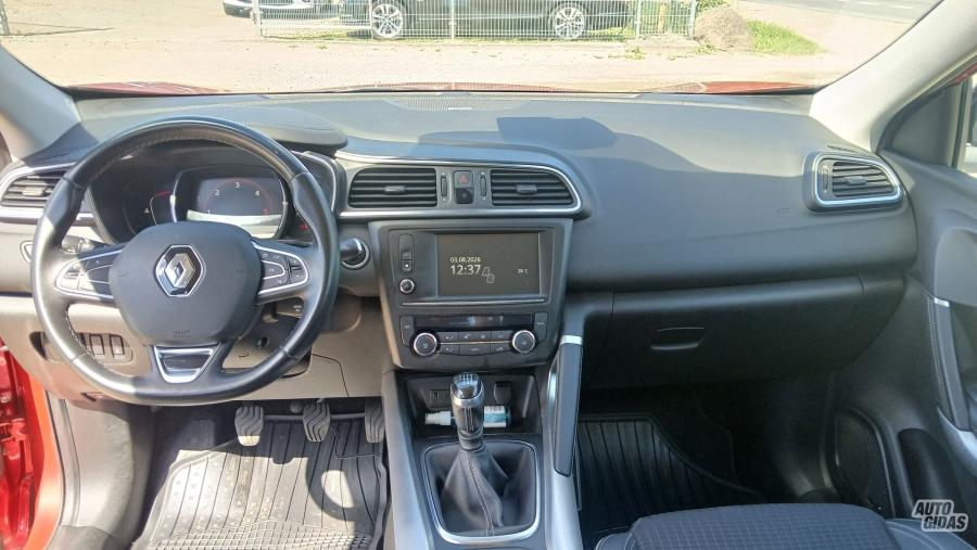 Renault Kadjar 2015 Radviliškis, ar dzinēja tilpumu 1.60 L un nobraukumu 268 tūkst. km par 7700 €, foto 21 vietnē AUTOMOTO.COM.LV
