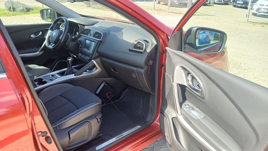 Renault Kadjar 2015 Radviliškis, ar dzinēja tilpumu 1.60 L un nobraukumu 268 tūkst. km par 7700 €, foto 25 vietnē AUTOMOTO.COM.LV