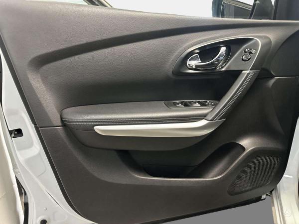 Renault Kadjar 2015 in Vilnius, with an engine capacity of 1.20 L and mileage of 121 thousand km for 9900 €, photo 11 on AUTOMOTO.COM.LV