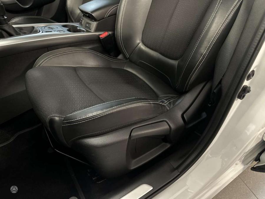 Renault Kadjar 2015 in Vilnius, with an engine capacity of 1.20 L and mileage of 121 thousand km for 9900 €, photo 13 on AUTOMOTO.COM.LV