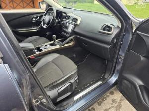 Renault Kadjar 2016 in Jurbarkas, with an engine capacity of 1.60 L and mileage of 170 thousand km for 7300 €, photo 9 on AUTOMOTO.COM.LV