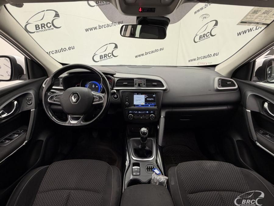 Renault Kadjar 2016 in Vilnius, with an engine capacity of 1.60 L and mileage of 401 thousand km for 5900 €, photo 4 on AUTOMOTO.COM.LV