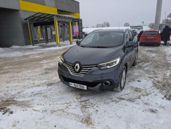 Grey Renault Kadjar 2015 in Siauliai, with an engine capacity of 1.46 L and mileage of 191 thousand km for 9800 €, photo 2 on AUTOMOTO.COM.LV