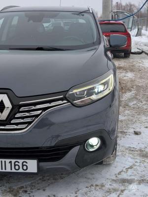 Pelēks Renault Kadjar 2015 Šauļi, ar dzinēja tilpumu 1.46 L un nobraukumu 191 tūkst. km par 9800 €, foto 7 vietnē AUTOMOTO.COM.LV