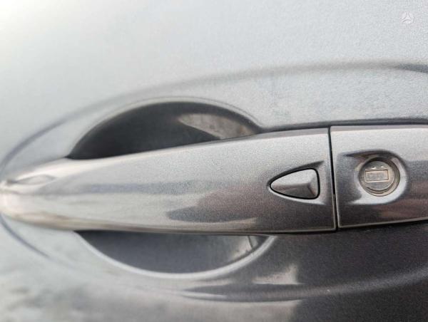 Grey Renault Kadjar 2015 in Siauliai, with an engine capacity of 1.46 L and mileage of 191 thousand km for 9800 €, photo 11 on AUTOMOTO.COM.LV