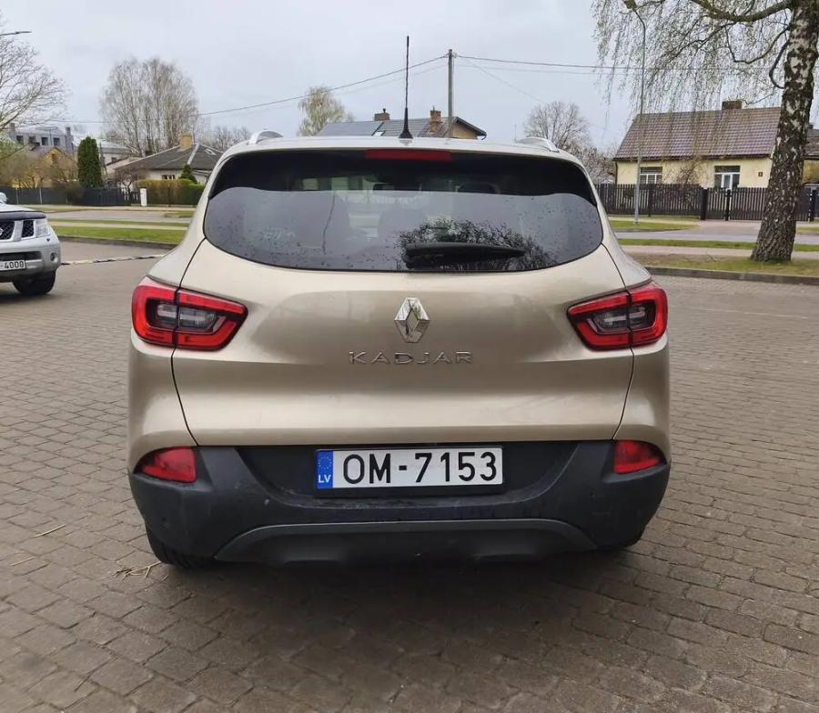 Pelēks Renault Kadjar 2015 Jelgava, ar dzinēja tilpumu 1.20 L un nobraukumu 112 tūkst. km par 7990 €, foto 7 vietnē AUTOMOTO.COM.LV