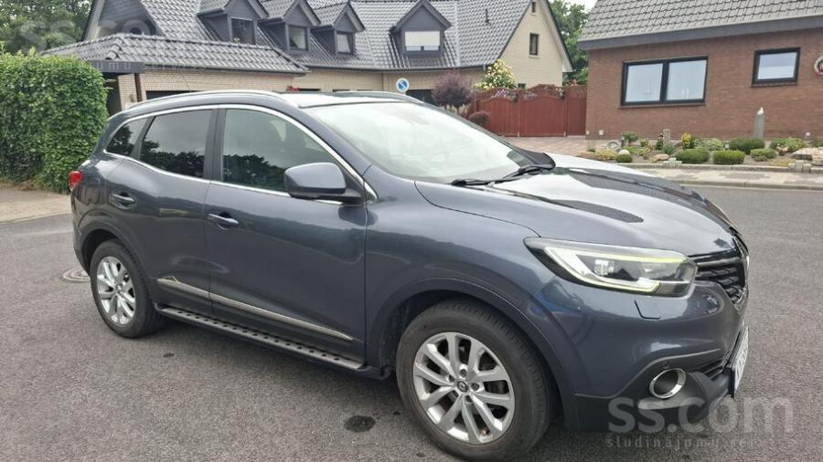 Grey Renault Kadjar 2015 in Riga, with an engine capacity of 1.20 L and mileage of 186 thousand km for 10300 €, photo 4 on AUTOMOTO.COM.LV