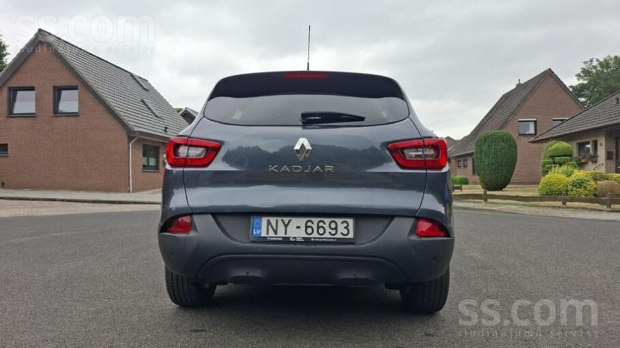 Grey Renault Kadjar 2015 in Riga, with an engine capacity of 1.20 L and mileage of 186 thousand km for 10300 €, photo 18 on AUTOMOTO.COM.LV