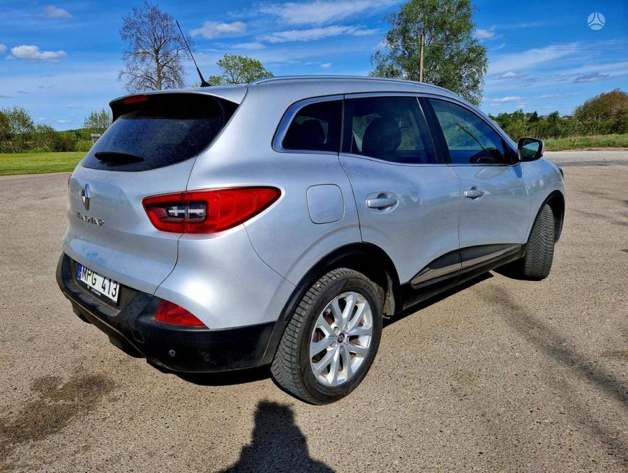 Pelēks Renault Kadjar 2015 Viļņa, ar dzinēja tilpumu 1.20 L un nobraukumu 98 tūkst. km par 6500 €, foto 5 vietnē AUTOMOTO.COM.LV