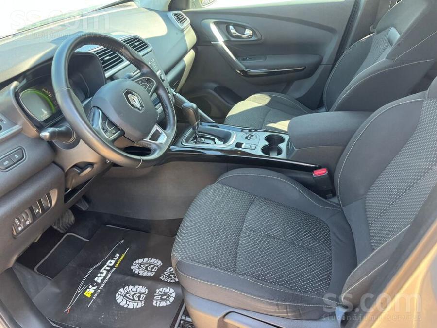 Grey Renault Kadjar 2016 in Kuldiga, with an engine capacity of 1.50 L and mileage of 252 thousand km for 7190 €, photo 10 on AUTOMOTO.COM.LV