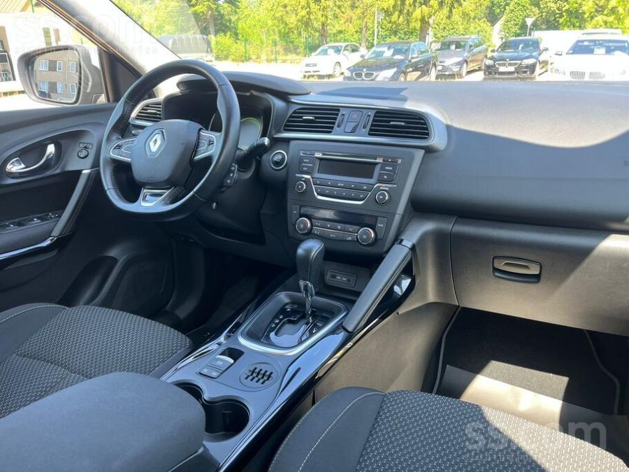 Grey Renault Kadjar 2016 in Kuldiga, with an engine capacity of 1.50 L and mileage of 252 thousand km for 7190 €, photo 14 on AUTOMOTO.COM.LV