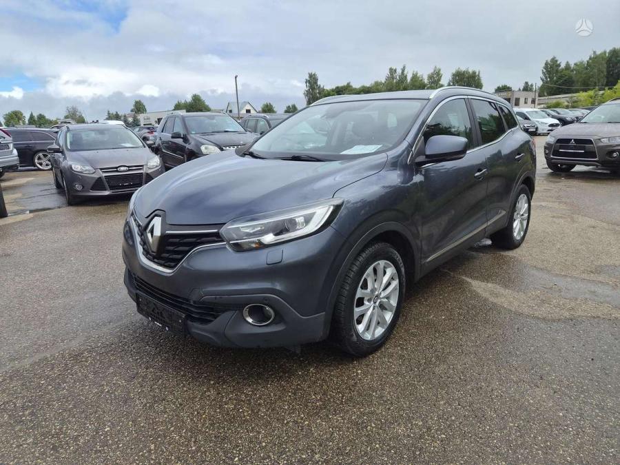 Grey Renault Kadjar 2016 in Utena, with an engine capacity of 1.20 L and mileage of 221 thousand km for 6150 €, photo 1 on AUTOMOTO.COM.LV