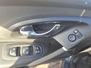 Grey Renault Kadjar 2016 in Utena, with an engine capacity of 1.20 L and mileage of 221 thousand km for 6150 €, photo 16 on AUTOMOTO.COM.LV