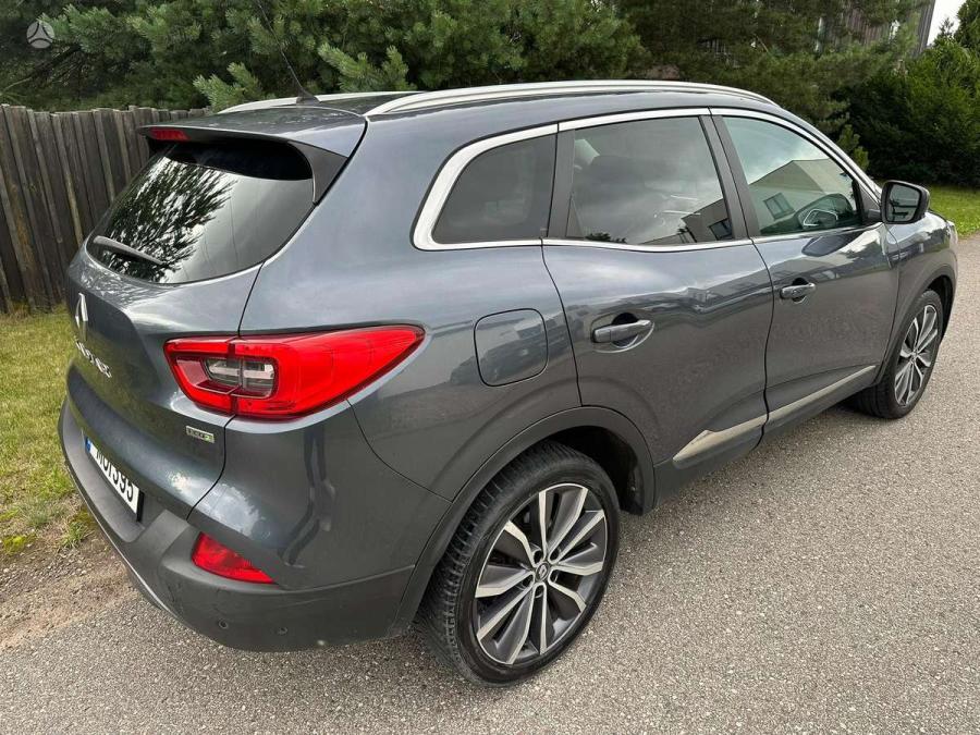 Pelēks Renault Kadjar 2016 Viļņa, ar dzinēja tilpumu 1.46 L un nobraukumu 170 tūkst. km par 8490 €, foto 4 vietnē AUTOMOTO.COM.LV