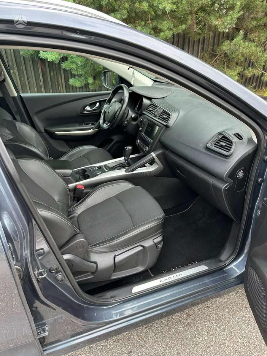 Pelēks Renault Kadjar 2016 Viļņa, ar dzinēja tilpumu 1.46 L un nobraukumu 170 tūkst. km par 8490 €, foto 6 vietnē AUTOMOTO.COM.LV