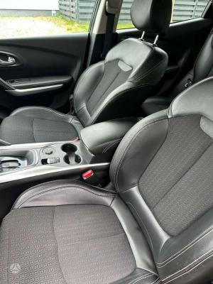 Pelēks Renault Kadjar 2016 Viļņa, ar dzinēja tilpumu 1.46 L un nobraukumu 170 tūkst. km par 8490 €, foto 7 vietnē AUTOMOTO.COM.LV
