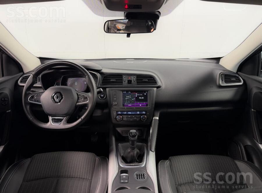 Pelēks Renault Kadjar 2016 Jūrmala, ar dzinēja tilpumu 1.50 L un nobraukumu 245 tūkst. km par 9950 €, foto 20 vietnē AUTOMOTO.COM.LV