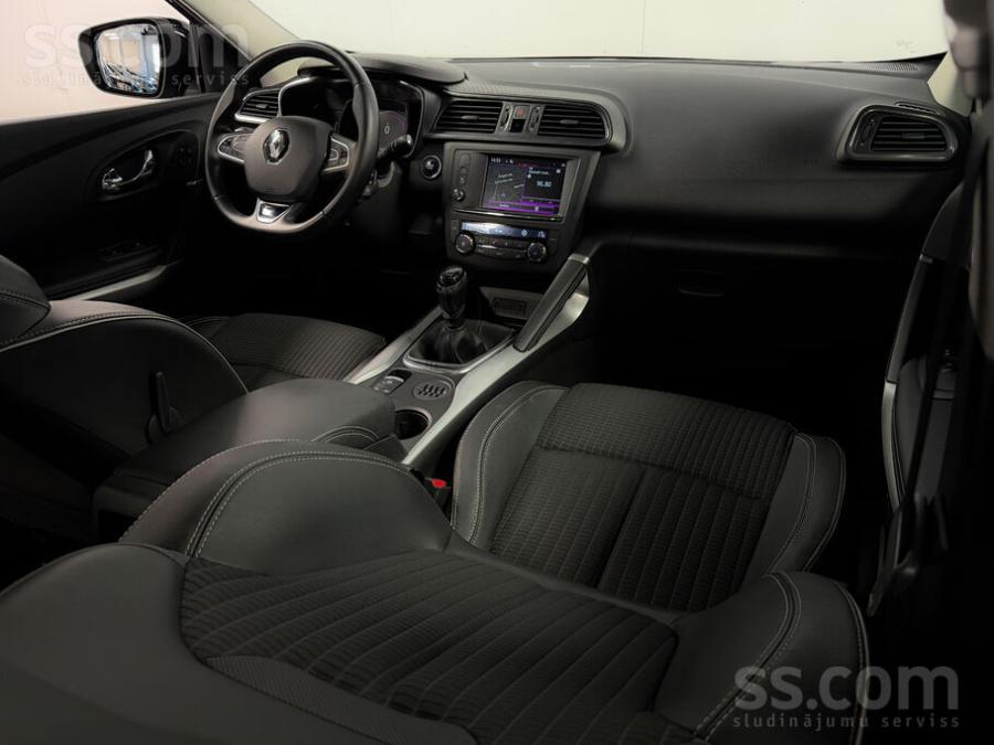 Pelēks Renault Kadjar 2016 Jūrmala, ar dzinēja tilpumu 1.50 L un nobraukumu 245 tūkst. km par 9950 €, foto 21 vietnē AUTOMOTO.COM.LV