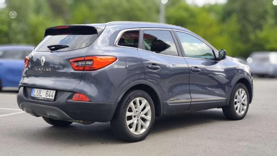 Pelēks Renault Kadjar 2016 Viļņa, ar dzinēja tilpumu 1.60 L un nobraukumu 225 tūkst. km par 7199 €, foto 5 vietnē AUTOMOTO.COM.LV