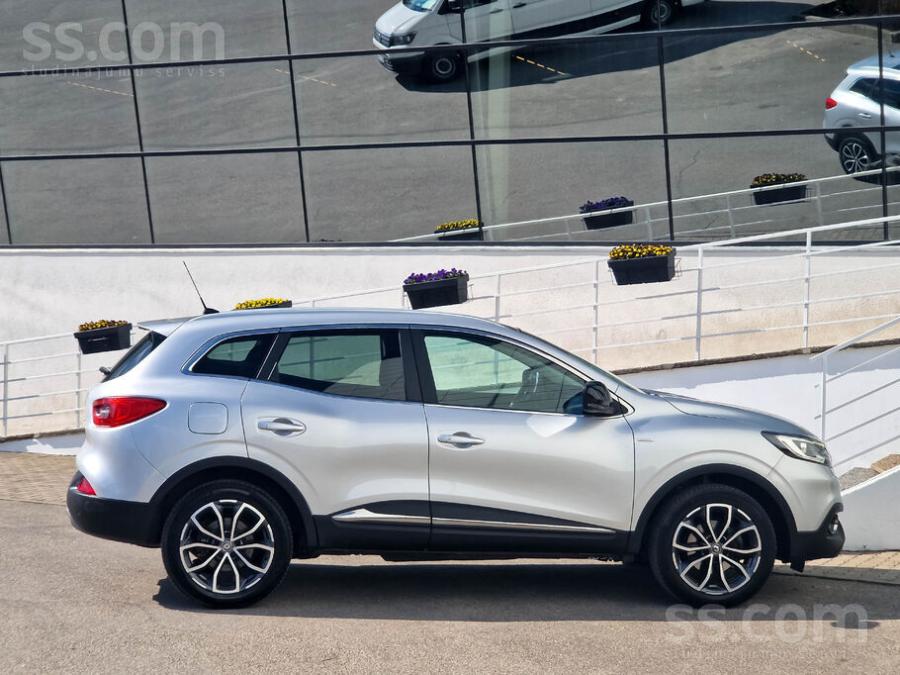 Grey Renault Kadjar 2017 in Riga, with an engine capacity of 1.20 L and mileage of 164 thousand km for 9750 €, photo 6 on AUTOMOTO.COM.LV