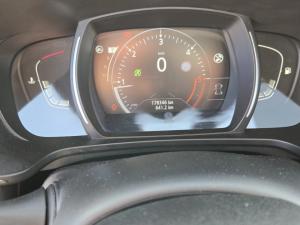 Grey Renault Kadjar 2017 in Riga, with an engine capacity of 1.50 L and mileage of 179 thousand km for 10950 €, photo 11 on AUTOMOTO.COM.LV