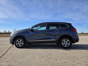 Grey Renault Kadjar 2017 in Riga, with an engine capacity of 1.50 L and mileage of 179 thousand km for 10950 €, photo 28 on AUTOMOTO.COM.LV