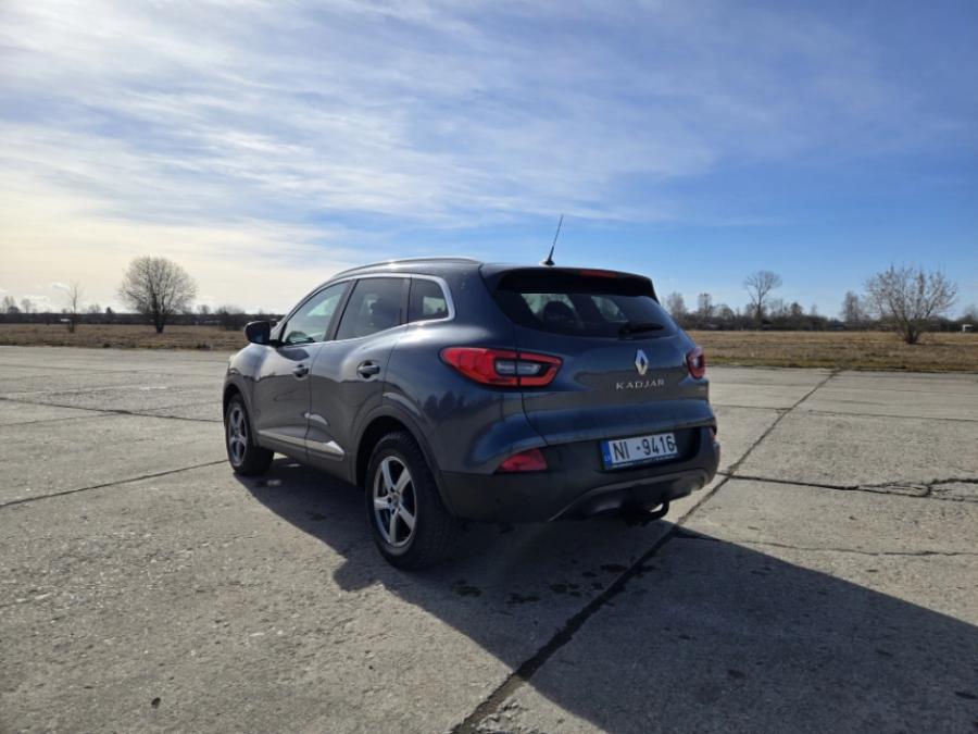 Grey Renault Kadjar 2017 in Riga, with an engine capacity of 1.50 L and mileage of 179 thousand km for 10950 €, photo 30 on AUTOMOTO.COM.LV