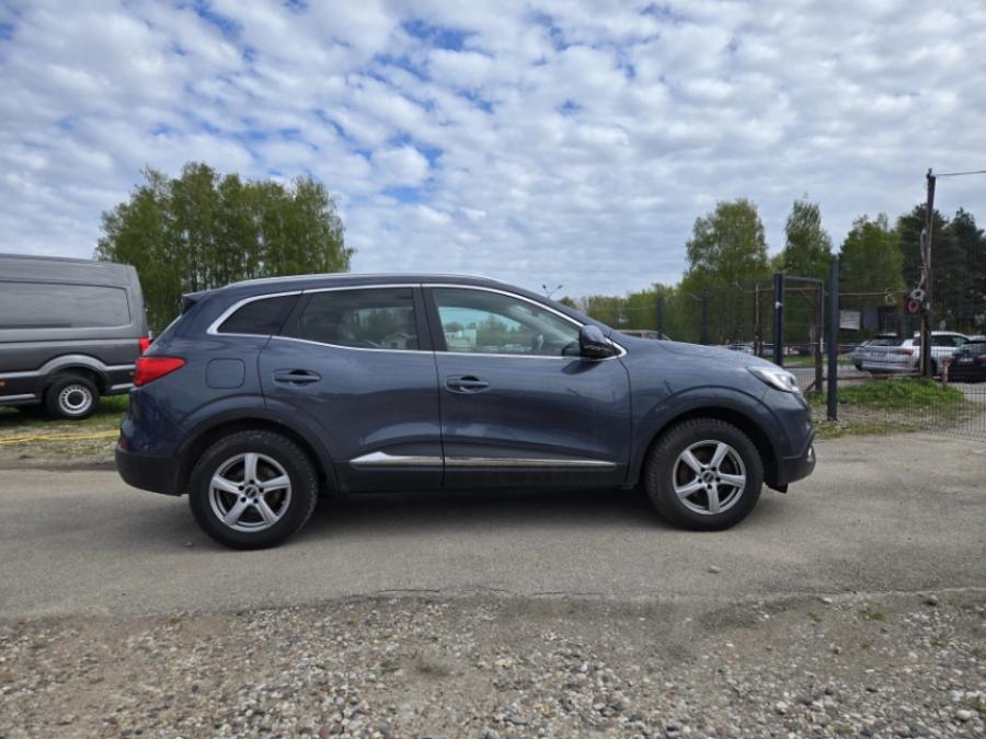 Grey Renault Kadjar 2017 in Riga, with an engine capacity of 1.50 L and mileage of 179 thousand km for 10950 €, photo 31 on AUTOMOTO.COM.LV