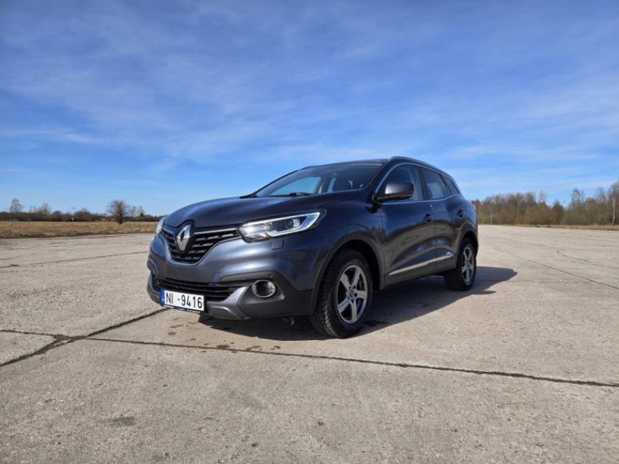 Grey Renault Kadjar 2017 in Riga, with an engine capacity of 1.50 L and mileage of 179 thousand km for 10950 €, photo 40 on AUTOMOTO.COM.LV