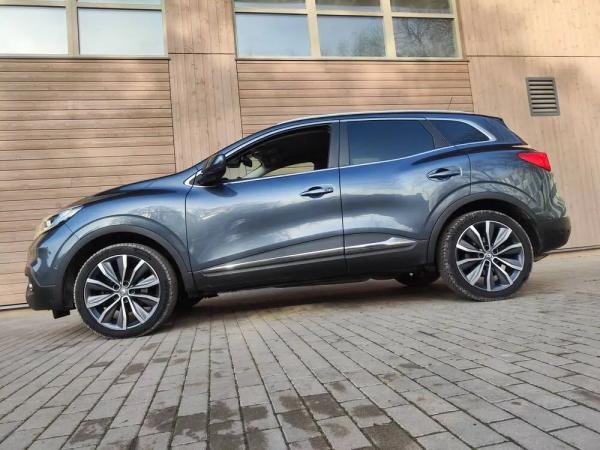 Pelēks Renault Kadjar 2017 Jelgava, ar dzinēja tilpumu 1.20 L un nobraukumu 159 tūkst. km par 10990 €, foto 9 vietnē AUTOMOTO.COM.LV