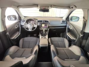 Grey Renault Kadjar 2017 in Jelgava, with an engine capacity of 1.20 L and mileage of 159 thousand km for 10990 €, photo 13 on AUTOMOTO.COM.LV