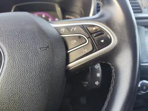 Grey Renault Kadjar 2017 in Jelgava, with an engine capacity of 1.20 L and mileage of 159 thousand km for 10990 €, photo 29 on AUTOMOTO.COM.LV