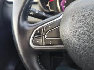 Grey Renault Kadjar 2017 in Jelgava, with an engine capacity of 1.20 L and mileage of 159 thousand km for 10990 €, photo 30 on AUTOMOTO.COM.LV