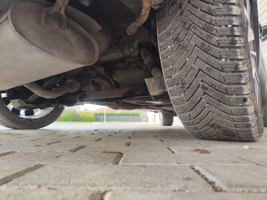 Grey Renault Kadjar 2017 in Jelgava, with an engine capacity of 1.20 L and mileage of 159 thousand km for 10990 €, photo 31 on AUTOMOTO.COM.LV
