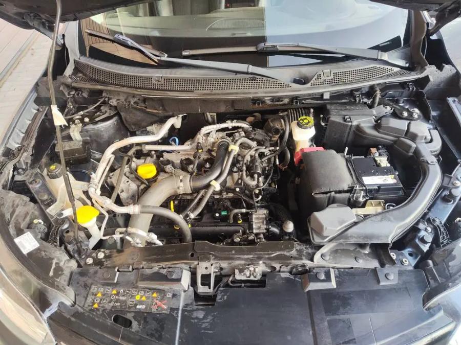 Grey Renault Kadjar 2017 in Jelgava, with an engine capacity of 1.20 L and mileage of 159 thousand km for 10990 €, photo 32 on AUTOMOTO.COM.LV