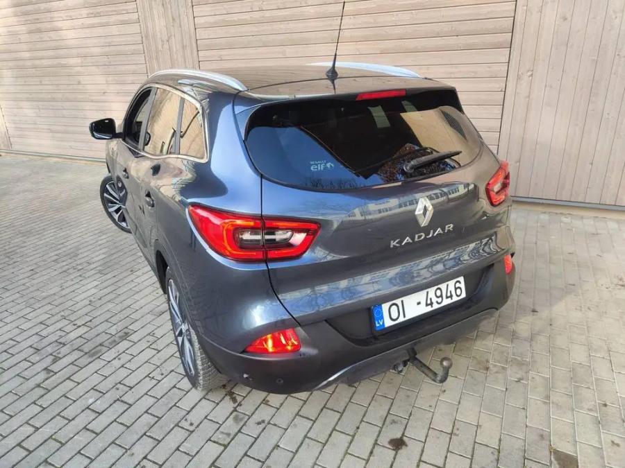 Grey Renault Kadjar 2017 in Jelgava, with an engine capacity of 1.20 L and mileage of 159 thousand km for 10990 €, photo 34 on AUTOMOTO.COM.LV