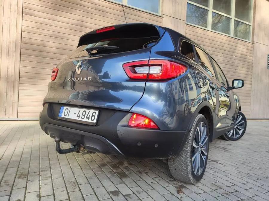 Grey Renault Kadjar 2017 in Jelgava, with an engine capacity of 1.20 L and mileage of 159 thousand km for 10990 €, photo 35 on AUTOMOTO.COM.LV
