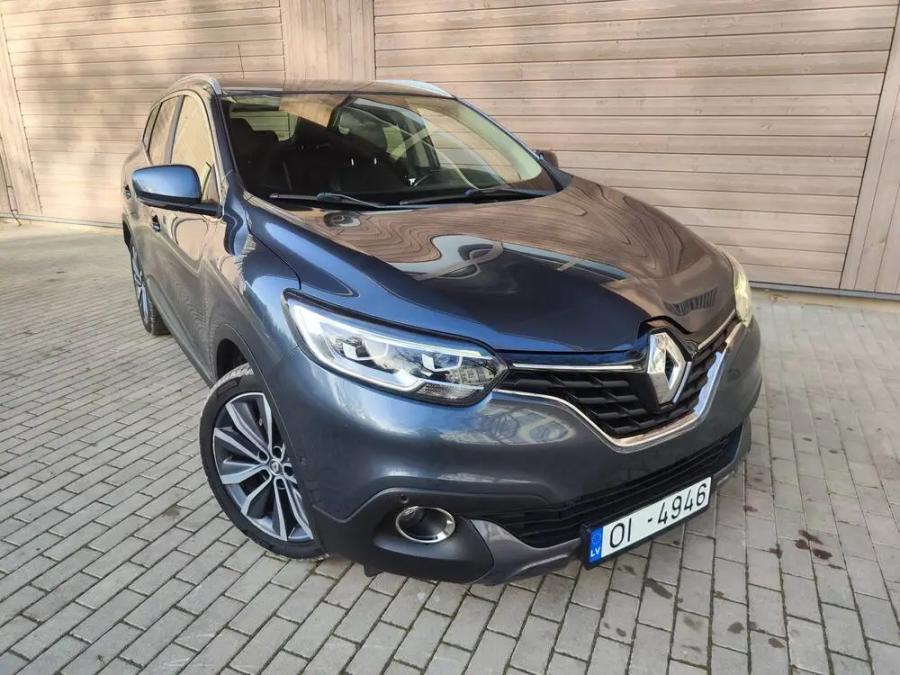 Grey Renault Kadjar 2017 in Jelgava, with an engine capacity of 1.20 L and mileage of 159 thousand km for 10990 €, photo 36 on AUTOMOTO.COM.LV