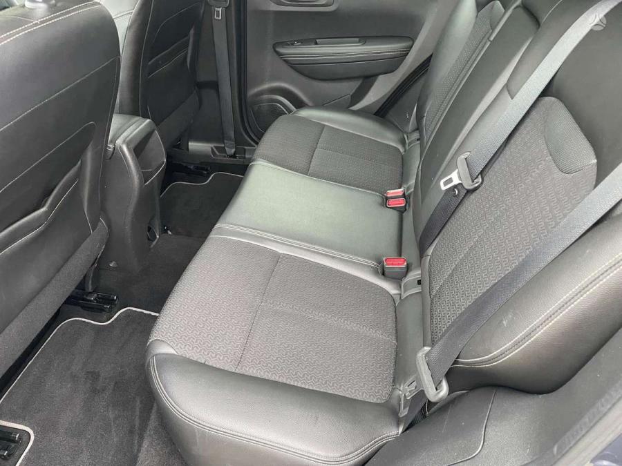 Grey Renault Kadjar 2017 in Taurage, with an engine capacity of 1.60 L and mileage of 164 thousand km for 8300 €, photo 9 on AUTOMOTO.COM.LV
