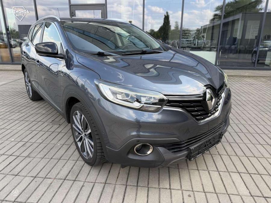 Grey Renault Kadjar 2017 in Kaunas, with an engine capacity of 1.20 L and mileage of 191 thousand km for 8900 €, photo 3 on AUTOMOTO.COM.LV