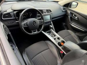 Grey Renault Kadjar 2017 in Kaunas, with an engine capacity of 1.20 L and mileage of 191 thousand km for 8900 €, photo 9 on AUTOMOTO.COM.LV