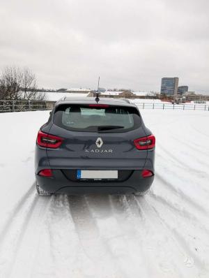 Pelēks Renault Kadjar 2018 Viļņa, ar dzinēja tilpumu 1.20 L un nobraukumu 212 tūkst. km par 9000 €, foto 3 vietnē AUTOMOTO.COM.LV