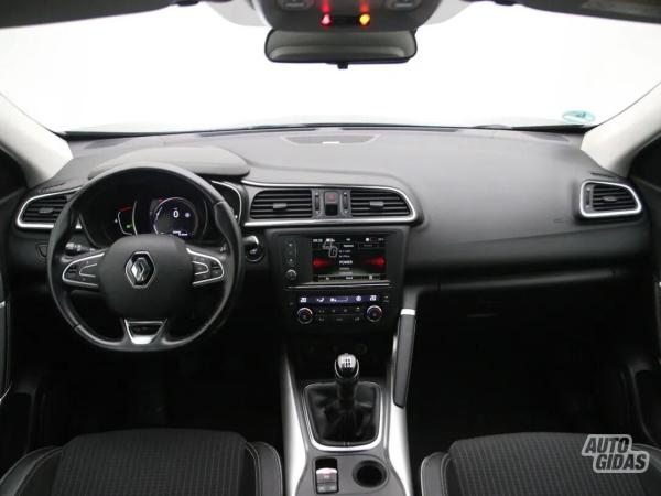 Pelēks Renault Kadjar 2018 Viļņa, ar dzinēja tilpumu 1.50 L un nobraukumu 173 tūkst. km par 10999 €, foto 2 vietnē AUTOMOTO.COM.LV
