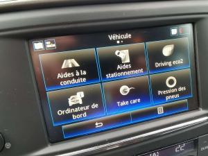 Grey Renault Kadjar 2018 in Kaunas, with an engine capacity of 1.20 L and mileage of 112 thousand km for 5500 €, photo 8 on AUTOMOTO.COM.LV