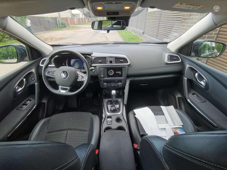 Grey Renault Kadjar 2018 in Kaunas, with an engine capacity of 1.20 L and mileage of 112 thousand km for 5500 €, photo 16 on AUTOMOTO.COM.LV